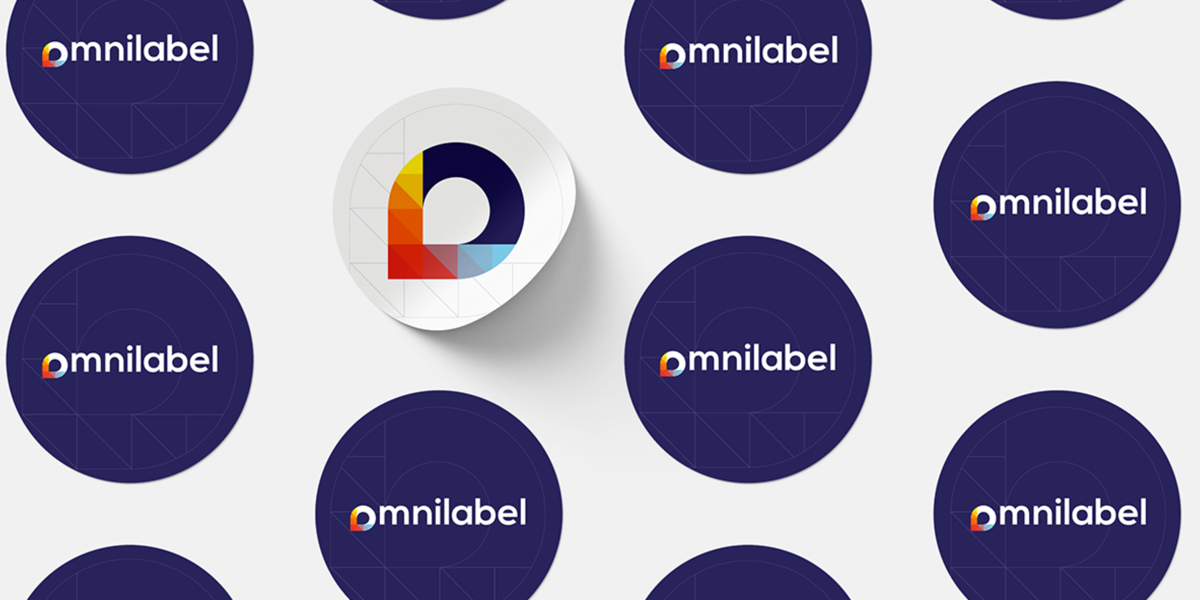 Etiketten, labels en stickers. Het lijkt allemaal erg veel op elkaar ...